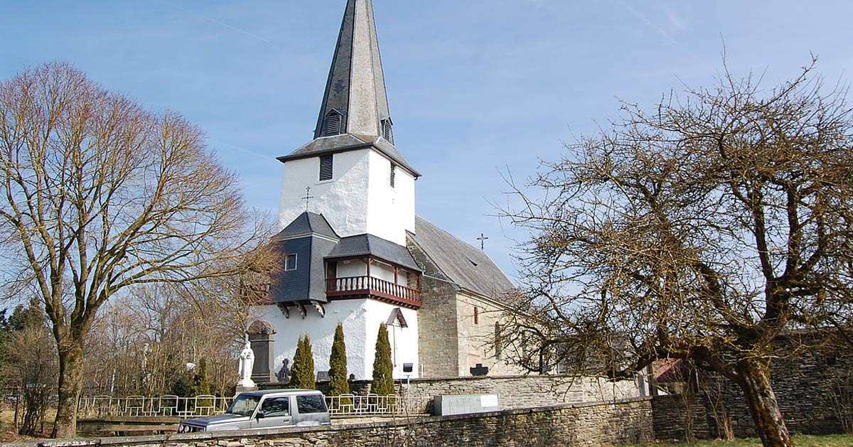 Les incroyables reliques de l'église de Beho - Curieuses Histoires Belgique